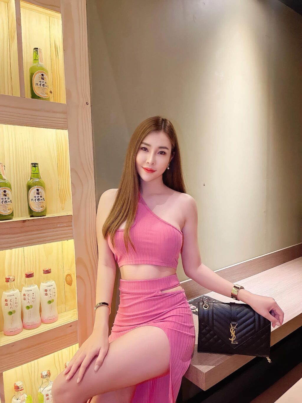 Bubee Bee พริตตี้ หุ่นแซ่บที่มาพร้อมความอลังการ ตูมตูม ของไฟหน้า18+